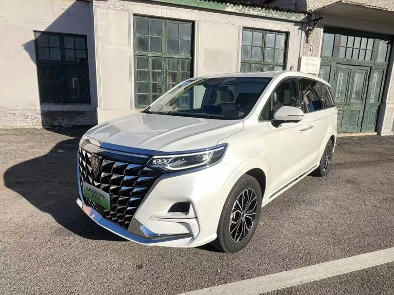 家用MPV 荣威iMAX8 DMH 传祺E8 哪个更值得买？