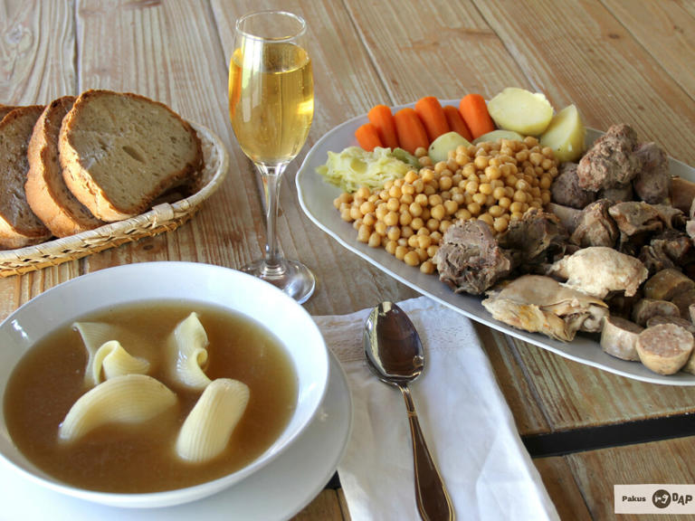 Receta de escudella i carn d'olla o escudella catalana, el ...