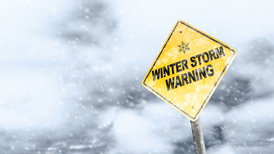 Alert: Winter Snow Warning power outages; strong winds possible