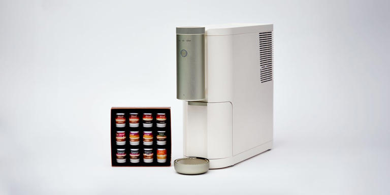 This New Coffee Machine Brews Barista-Level Iced Coffee in an Instant