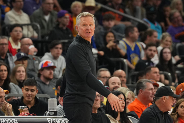 Warriors’ Depth Suddenly Tested as Rotation Questions Loom Warriors’ Depth Suddenly Tested as Rotation Questions Loom