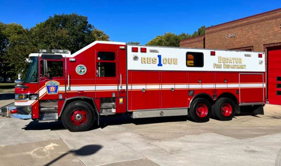 Resident displaced after early morning garage fire in Decatur