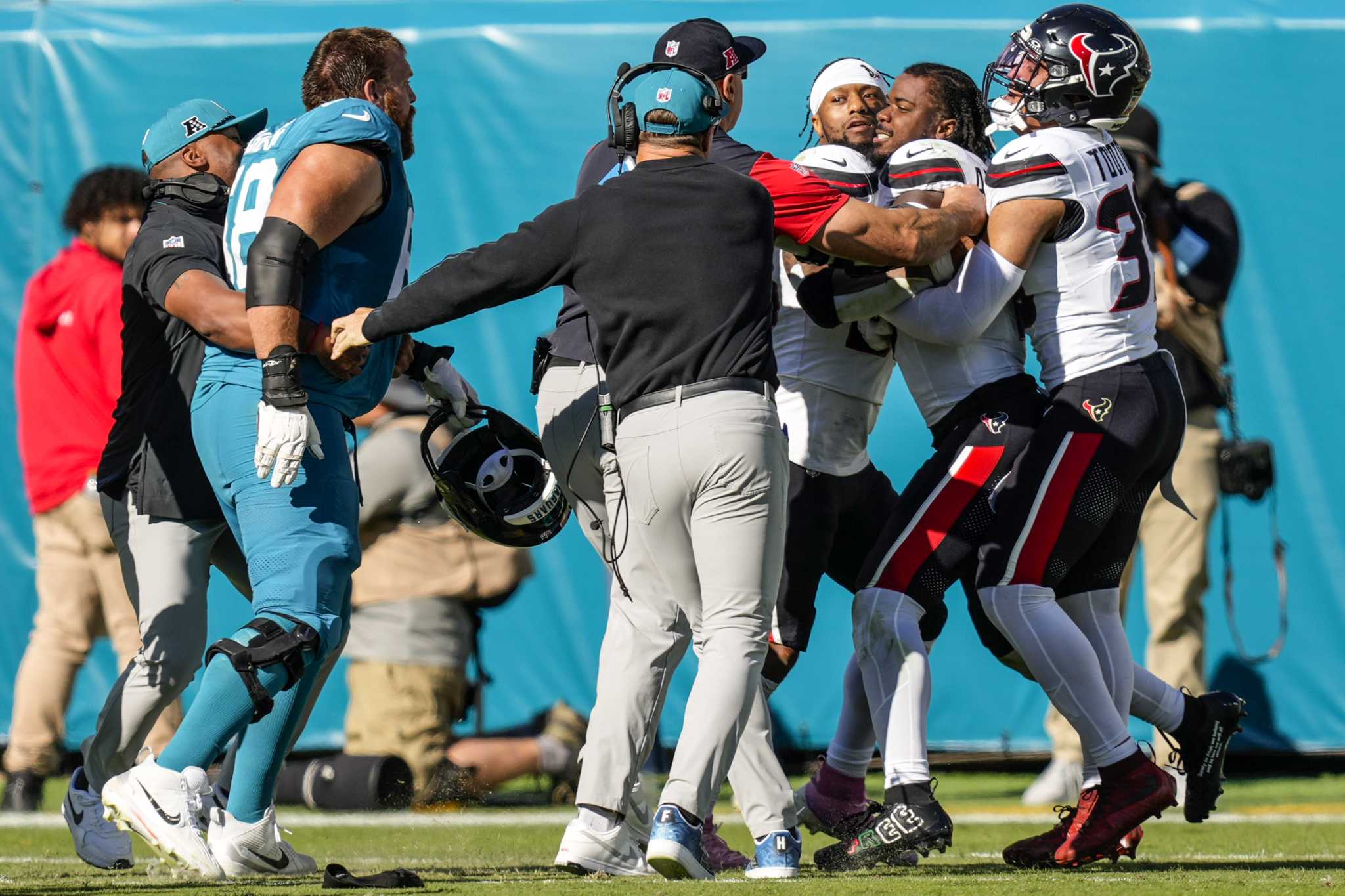 Was late hit by Texans' Azeez Al-Shaair a dirty play? Several former ...