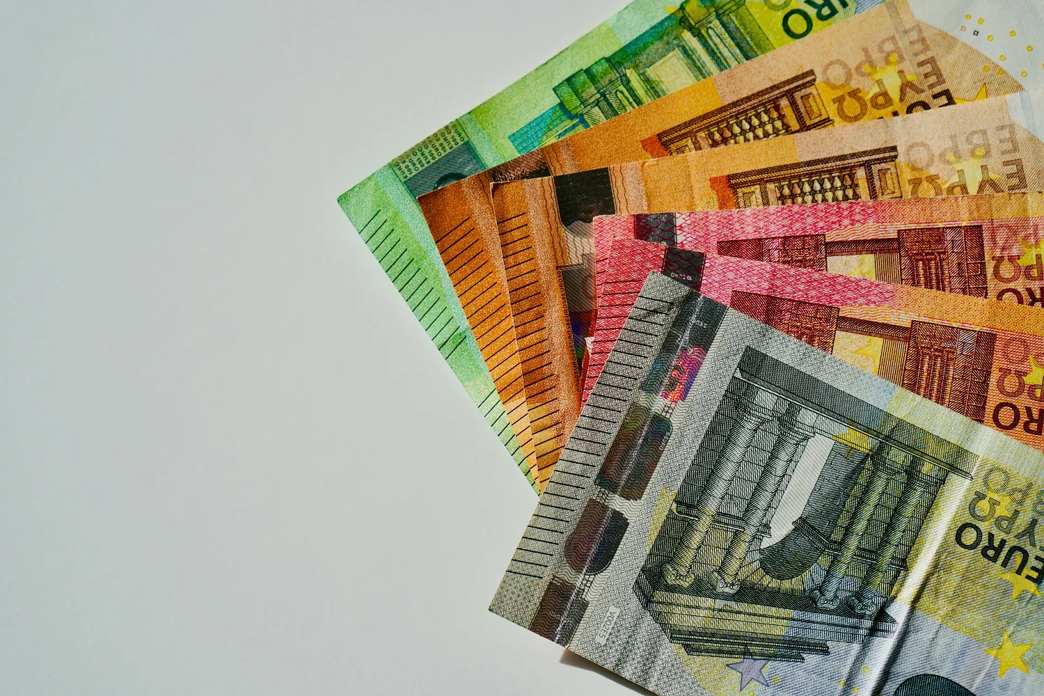 ΟΠΕΚΑ: Επίδομα έως και 1.000 ευρώ σε μητέρες – Πώς θα κάνετε αίτηση