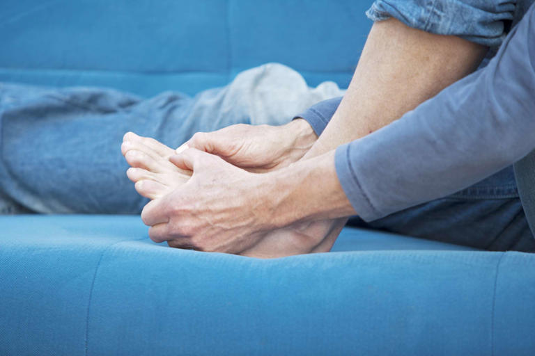 Causes and treatments for a bruised toenail