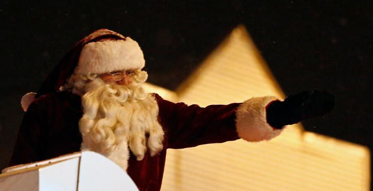 The Downtown Appleton Christmas Parade is just the first area holiday ...