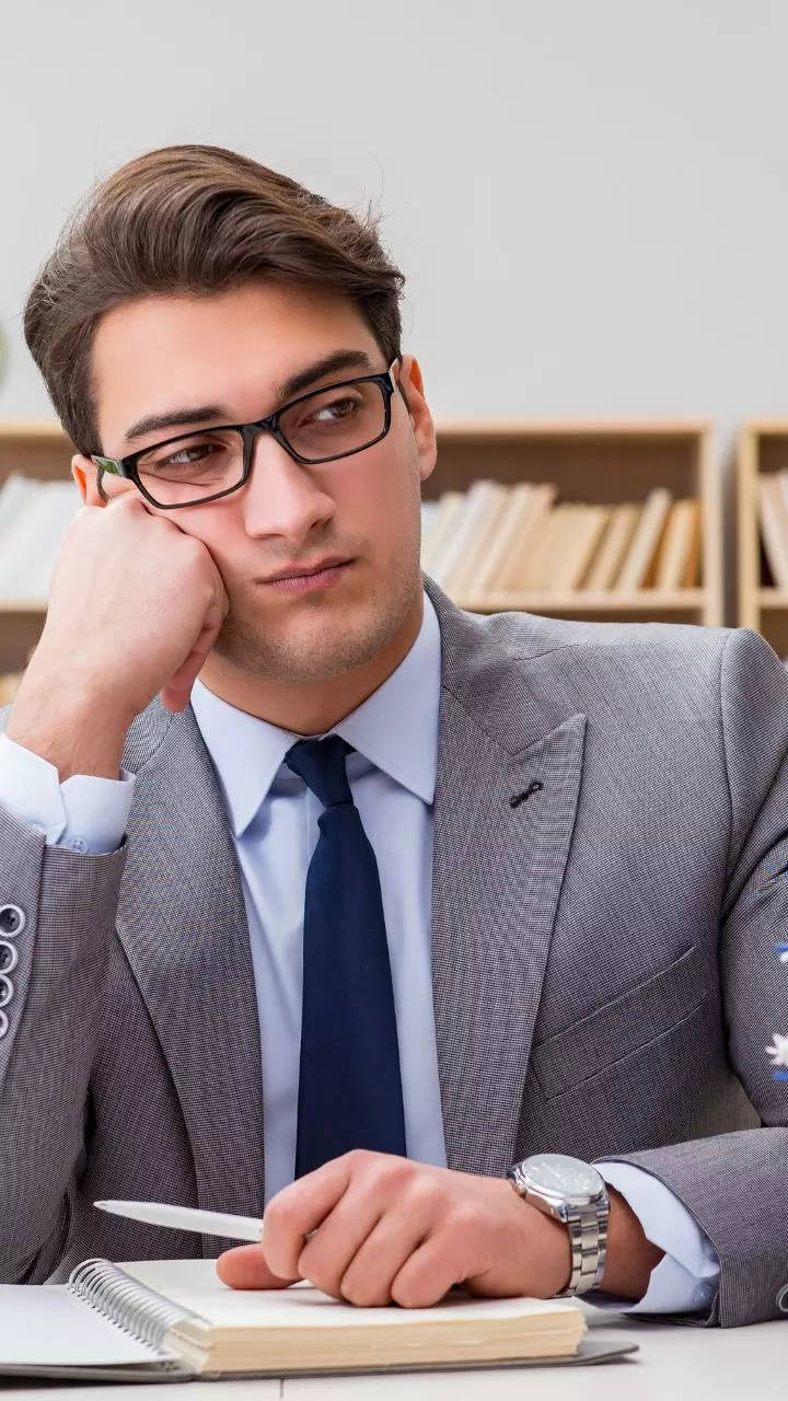 10 warning signs that indicate it’s time for a job change 10 warning signs that indicate it’s time for a job change
