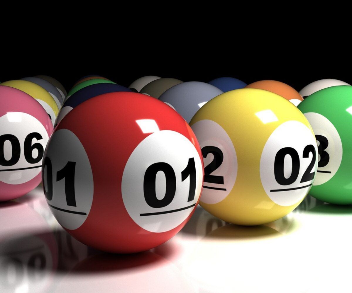 ‘Congratulations FNB’ – SA reacts to R100 million PowerBall jackpot win