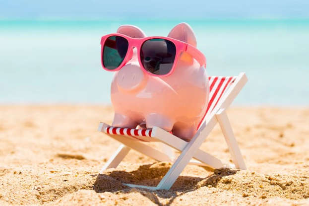 Should You Move for Retirement? 10 Considerations to Weigh Should You Move for Retirement? 10 Considerations to Weigh