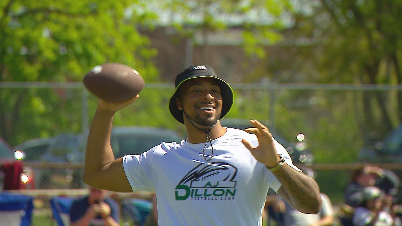 AJ Dillon says farewell to Green Bay, thanks community in Instagram post