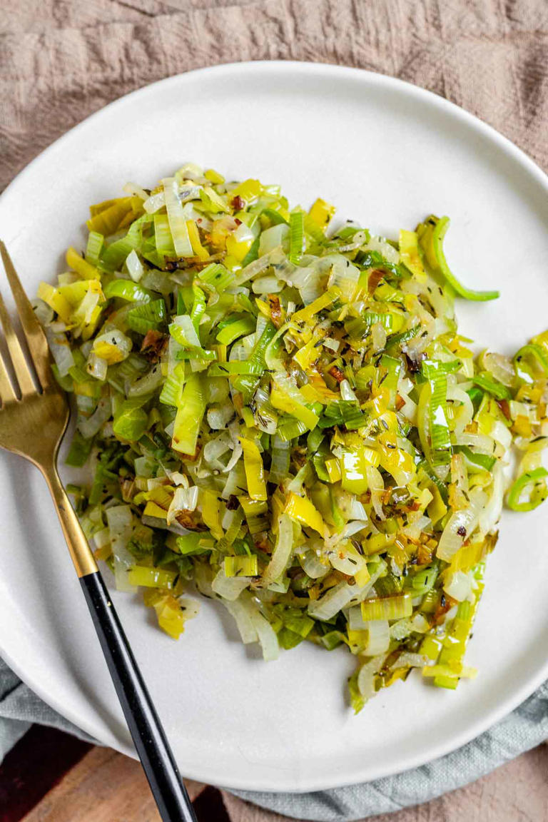 Easy Sautéed Buttered Leeks