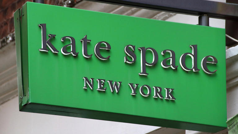Kate Spade Outlet Has a Spacious $399 Patent Tote Bag on Sale for $109 ...
