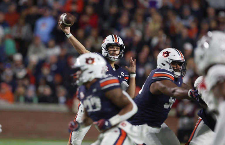 Auburn holds serve at No. 2 in Week 7 AP Poll