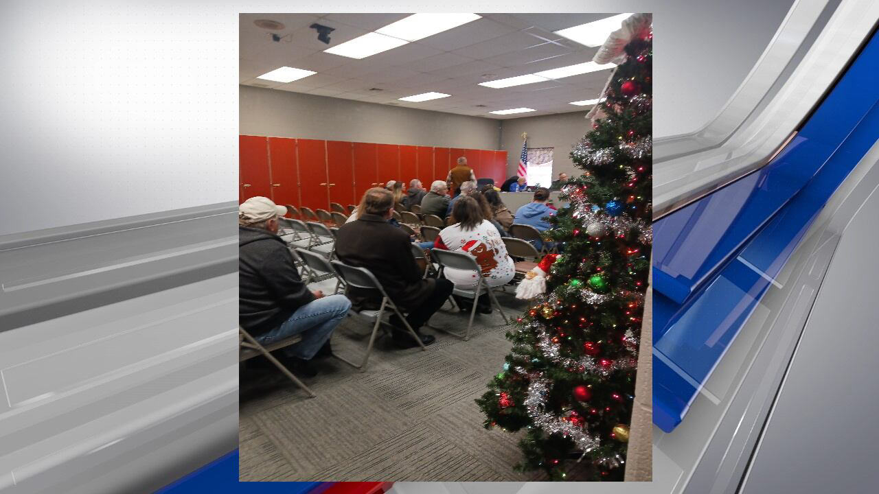 School board votes against consolidating some schools School board votes against consolidating some schools