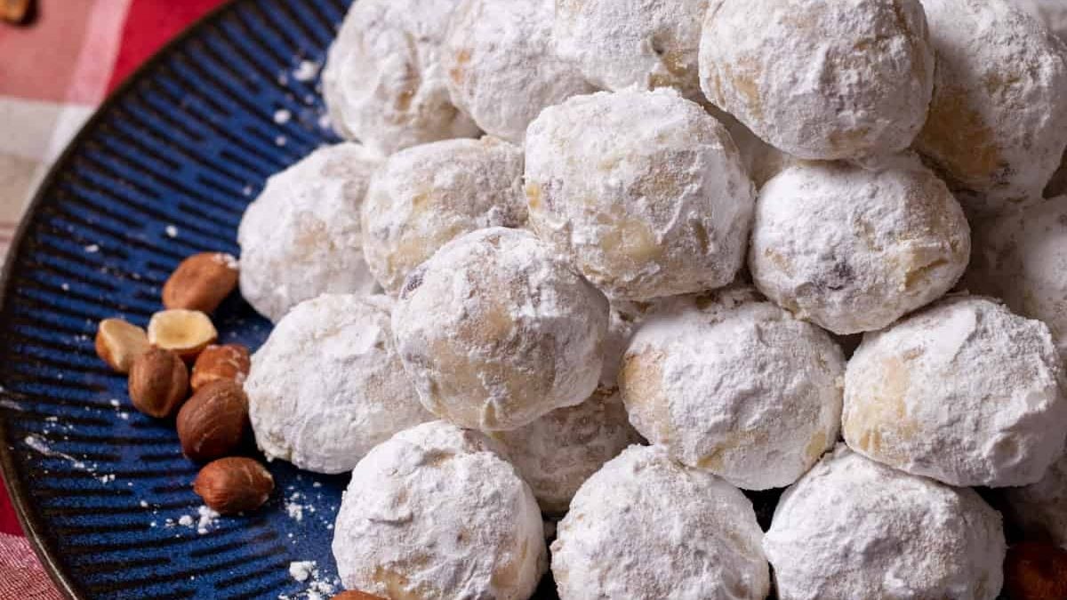 29 Christmas cookies that belong on every holiday tray