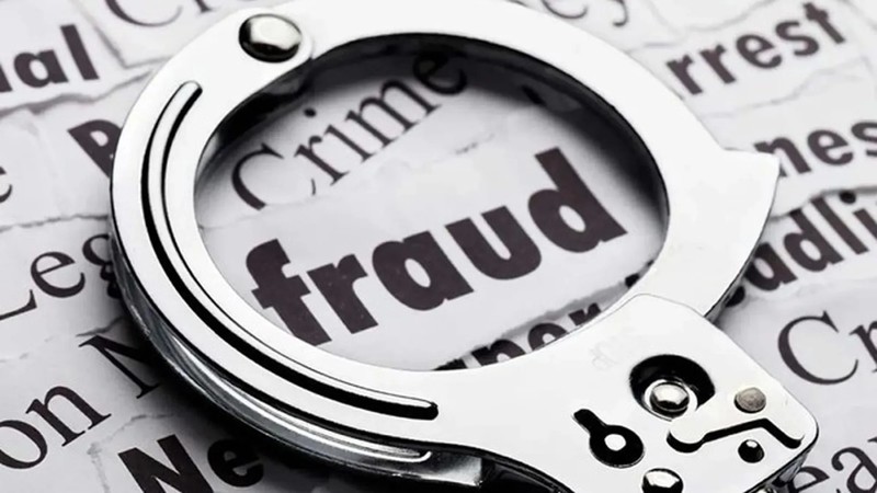 Protect yourself: common fraud tactics during the festive season