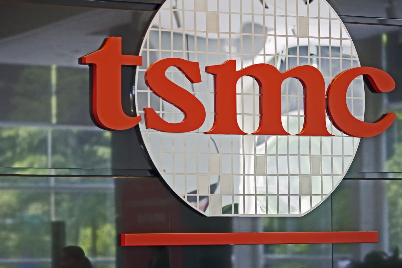 TSMC Faces Pressure to Keep Some Chip Tech in Taiwan. What That Means ...