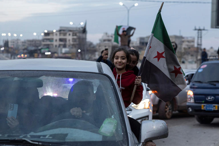 Syrian rebels advance on Kurds in post-Assad struggle for control Syrian rebels advance on Kurds in post-Assad struggle for control