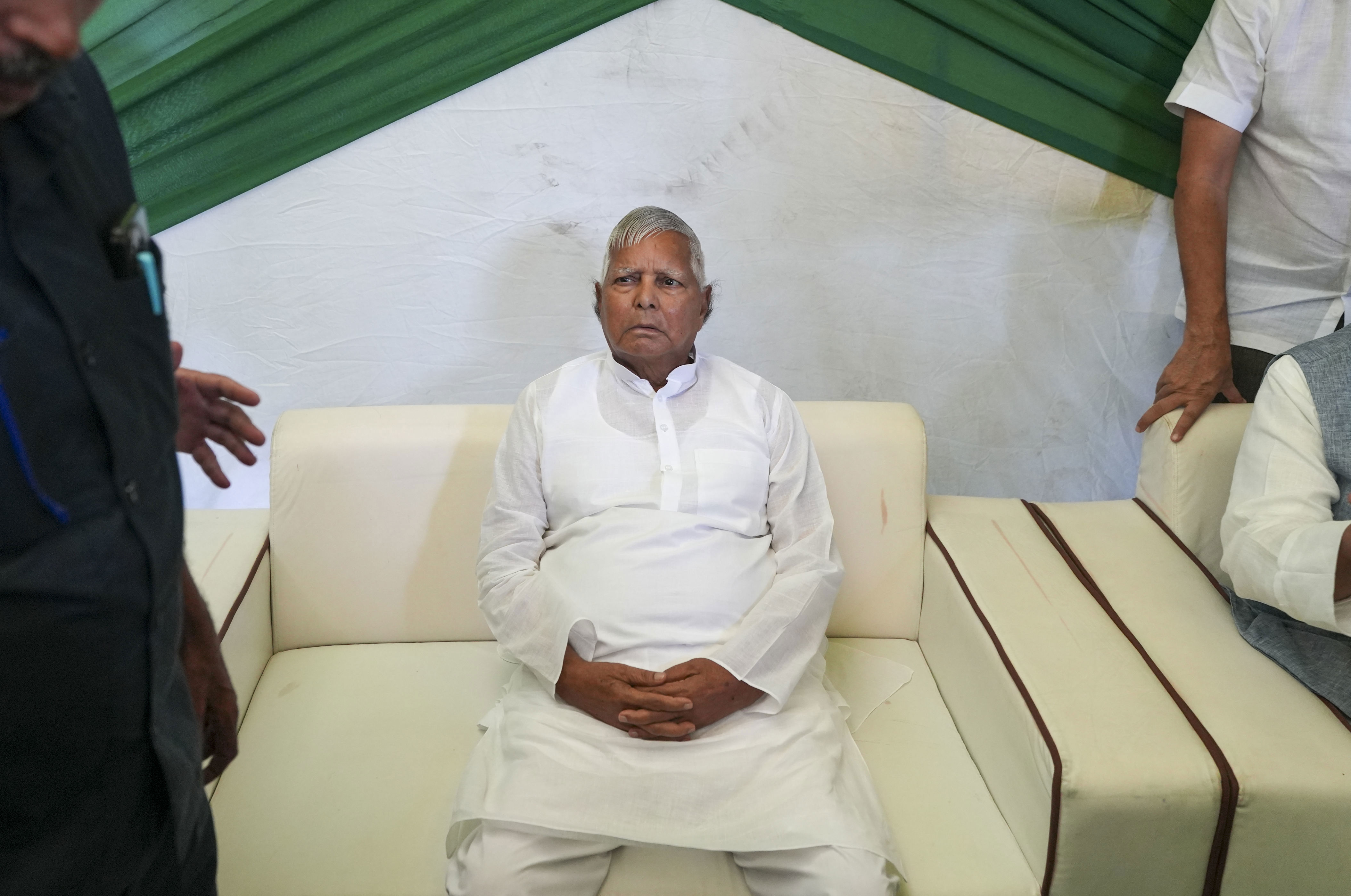 'To ogle at women': Lalu on Nitish Kumar's 'Mahila Samvad Yatra', draws ... 'To ogle at women': Lalu on Nitish Kumar's 'Mahila Samvad Yatra', draws ...