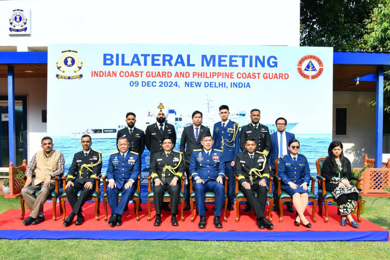 Indian, Philippine Coast Guards discuss ways to strengthen ties during ... Indian, Philippine Coast Guards discuss ways to strengthen ties during ...