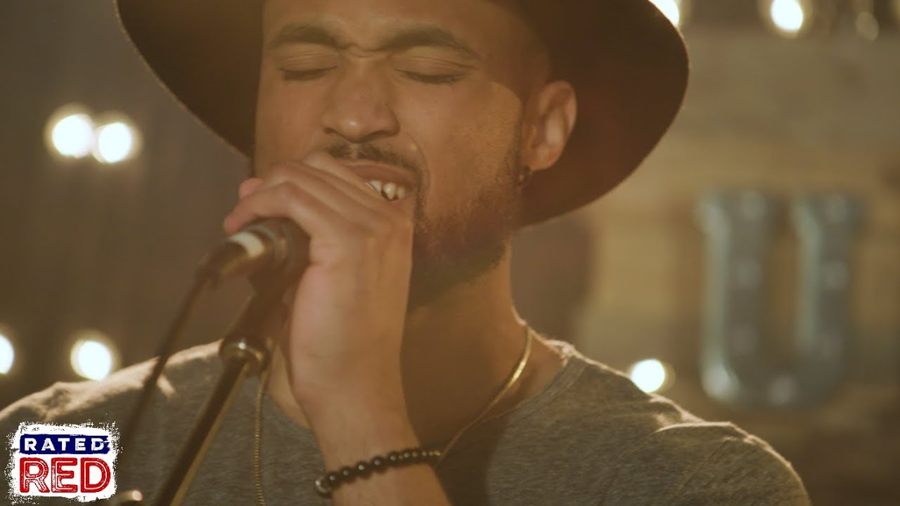 Watch singer-songwriter Will Gittens perform "Just Chill" live