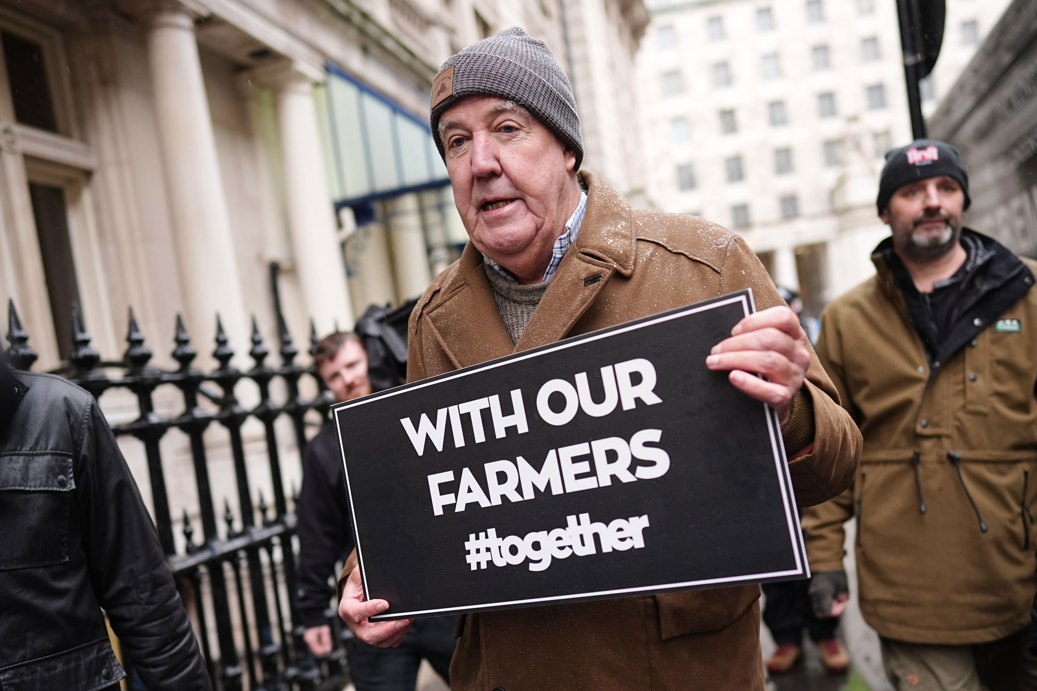 Jeremy Clarkson burns effigy of Keir Starmer after farming tax