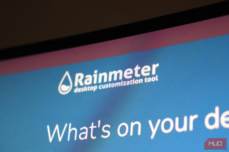 How to Fully Customize Your Windows Desktop With Rainmeter