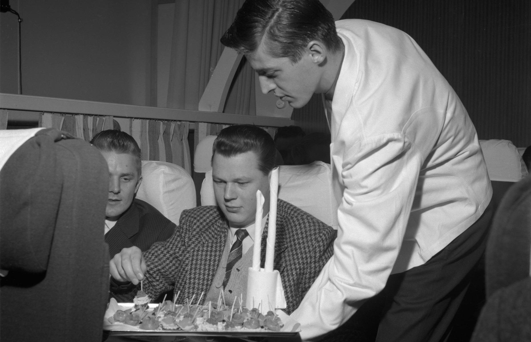 Retro photos show the incredible evolution of air travel over 100 years