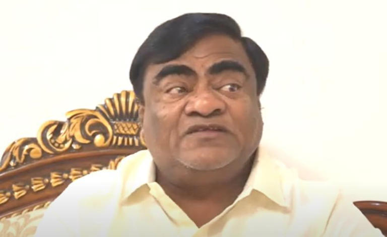 Silk Smitha's Lavish Home: What happened when comedian Babu Mohan ... Silk Smitha's Lavish Home: What happened when comedian Babu Mohan ...