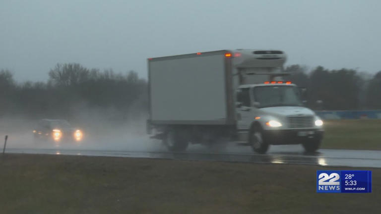 Tips for driving safely during heavy rain, wind