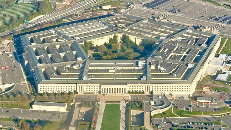 Senators are said to renew push to contest Big Tech’s hold on Pentagon ...
