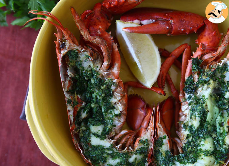 Homard cuit au four en persillade