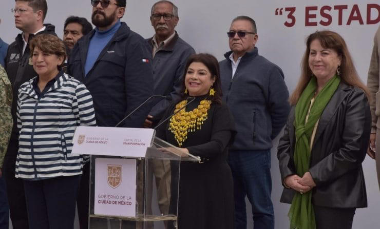 Alcalde escapa con apoyo de habitantes: tensión en Edomex Alcalde escapa con apoyo de habitantes: tensión en Edomex
