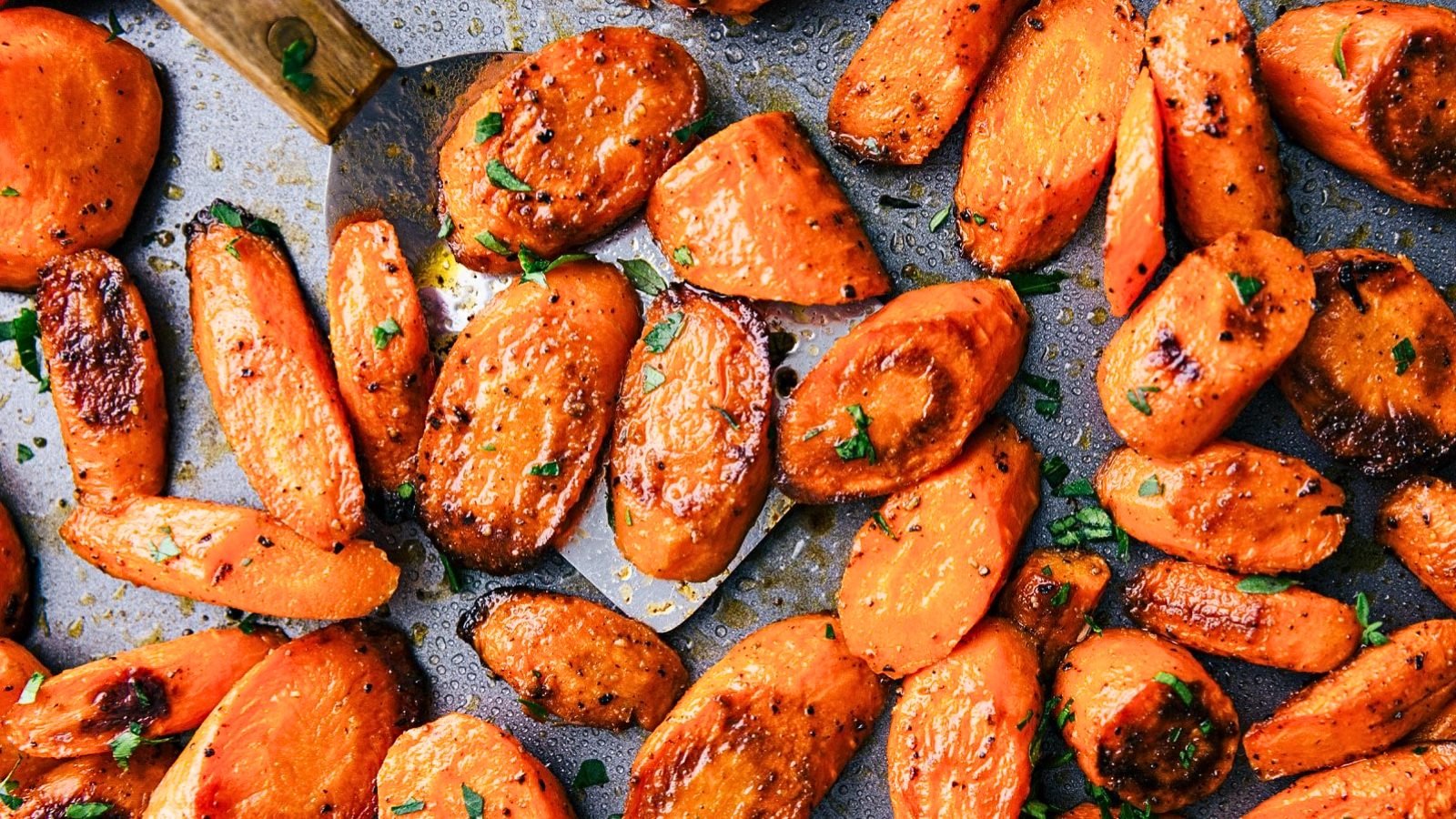 Grandma’s Kitchen: 16 Timeless Side Dishes That Bring Back Memories!