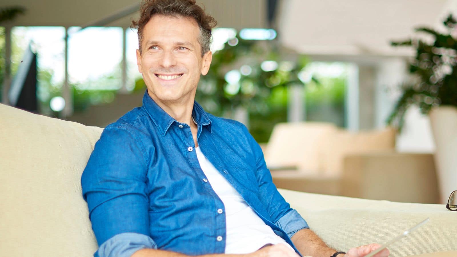 15 Ways to Spend More Responsibly in 2025