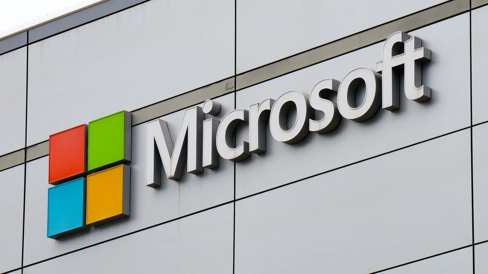 Microsoft Surprises With Extended Support for Windows 10