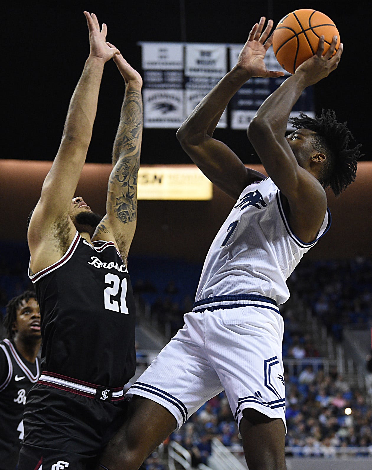 Nevada snaps two-game skid as furious rally lifts Wolf Pack over South ...