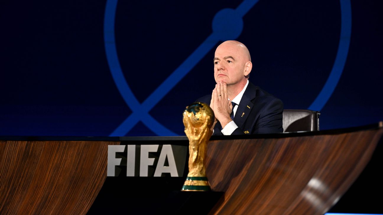 'Alarm bells' for FIFA over England fans WC ticket snub - supporters group