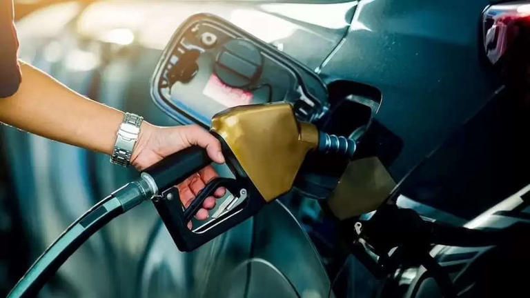 Fuel Price Update Today: Petrol and Diesel Rates Remain Unchanged on ...
