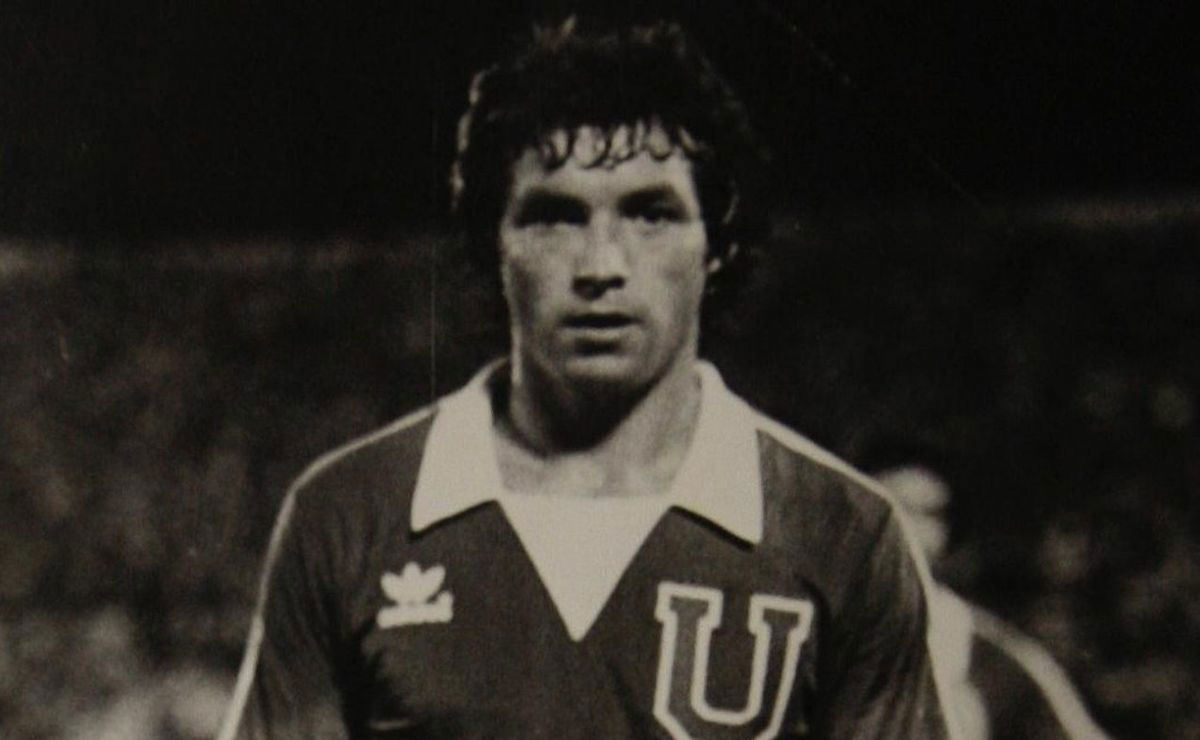 Universidad de Chile se suma al dolor por el fallecimiento de Sandrino ... Universidad de Chile se suma al dolor por el fallecimiento de Sandrino ...