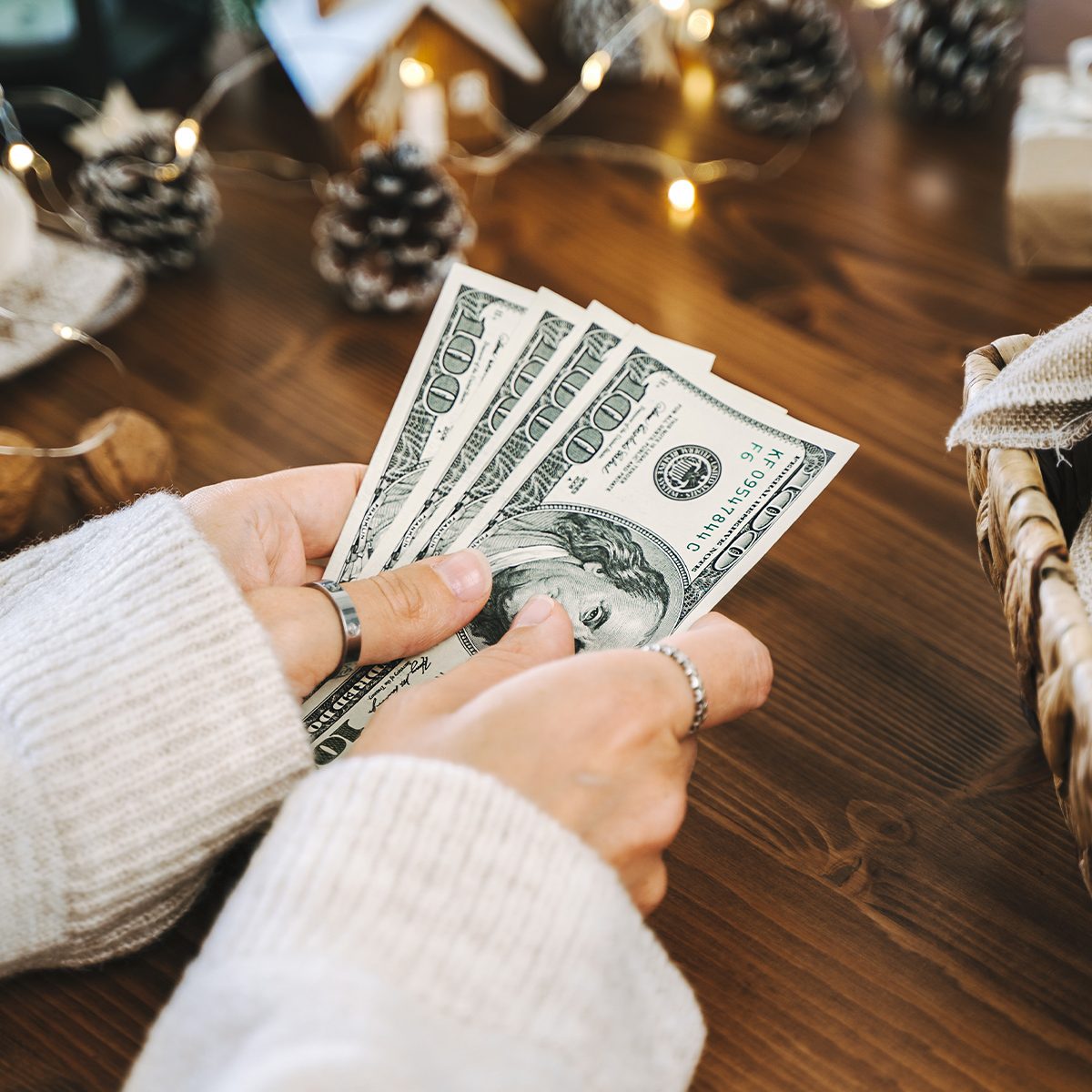 Holiday Tipping Guide 2025: How Much to Tip Everyone for Christmas This ...
