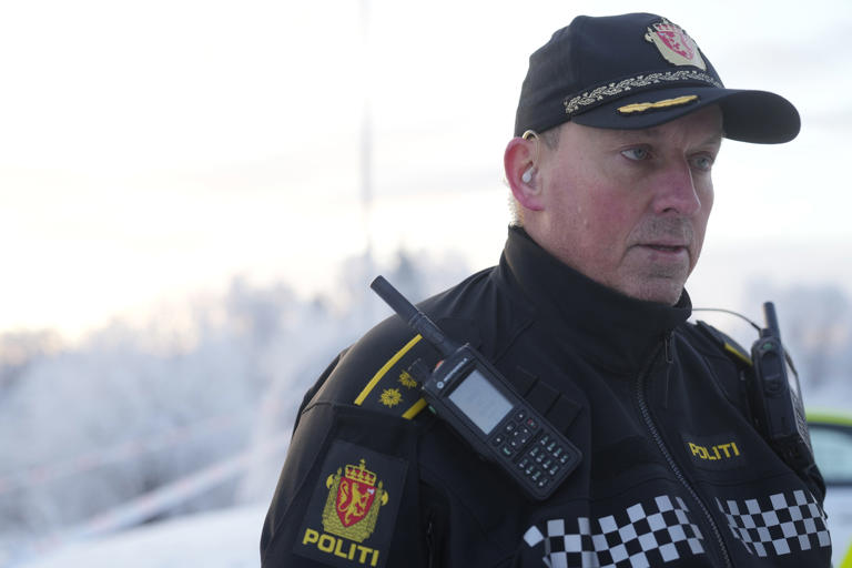 Kvinne drept i Gjerdrum – barn hardt skadet: Pågrepet mann varslet selv politiet