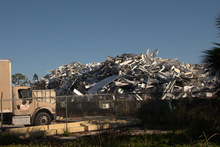 Despite Sarasota County cease and desist order, Nokomis metal scrap ...