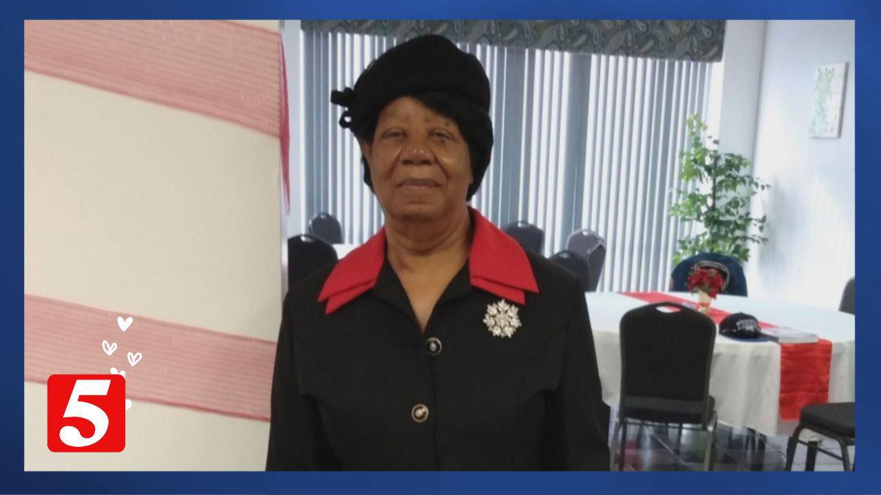 Woman connects widow to others grieving Woman connects widow to others grieving