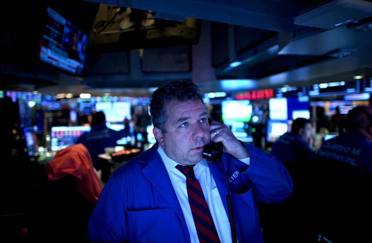 Market Mania Won’t Last. Buy These Stocks to Weather the Storm, Analyst ...