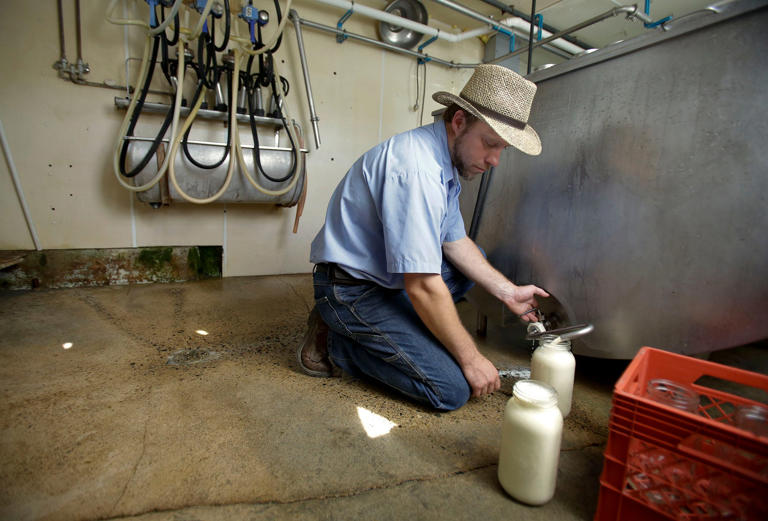 Two months later, stranded boat near Bradford Beach is still there. Now ...