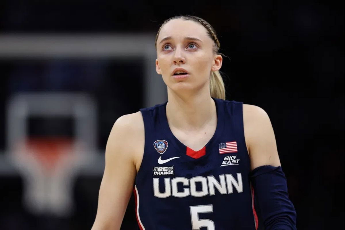 ESPN Analyst Discredits Paige Bueckers as Geno Auriemma Has Lesser ...