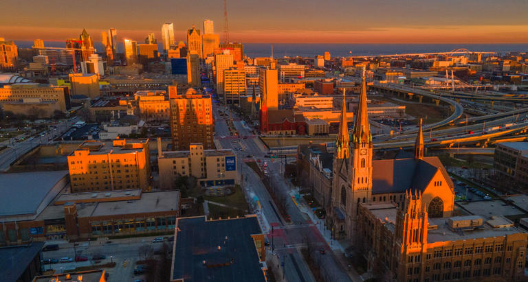 Milwaukee will see its last 7 p.m. sunset on Sept. 15. You'll be ...