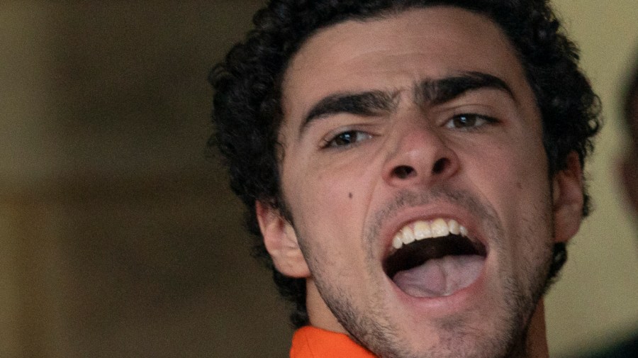 Mangione lawyers ask judge to dismiss state murder charges