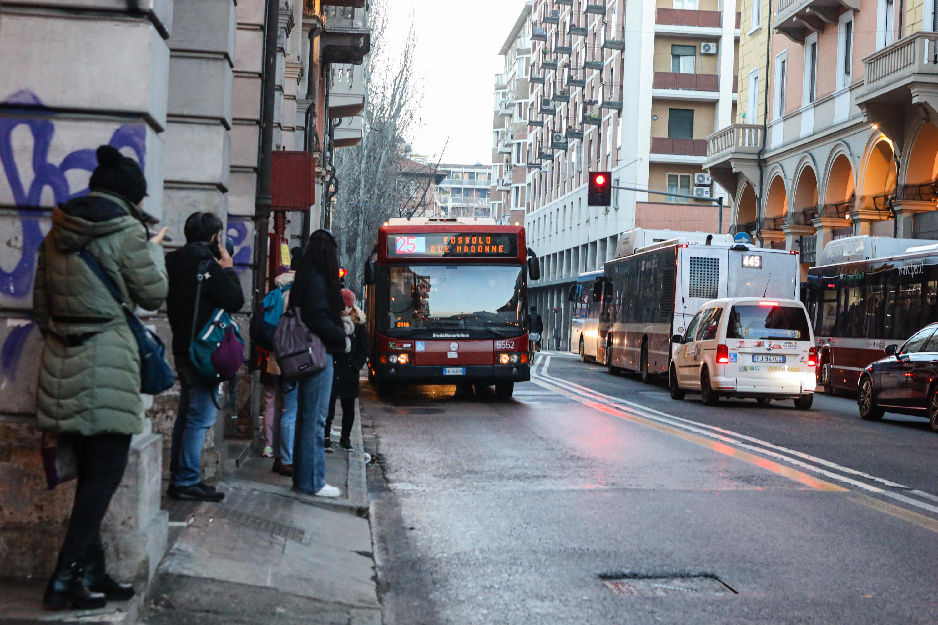 Sciopero a Bologna, i nuovi orari dei bus Tper di venerdì 13 dicembre Sciopero a Bologna, i nuovi orari dei bus Tper di venerdì 13 dicembre